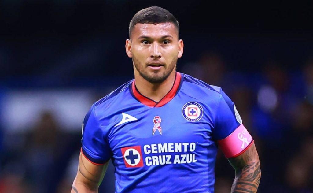 Juan Escobar lanza ENIGMÁTICA FRASE... ¿se queda en Cruz Azul?