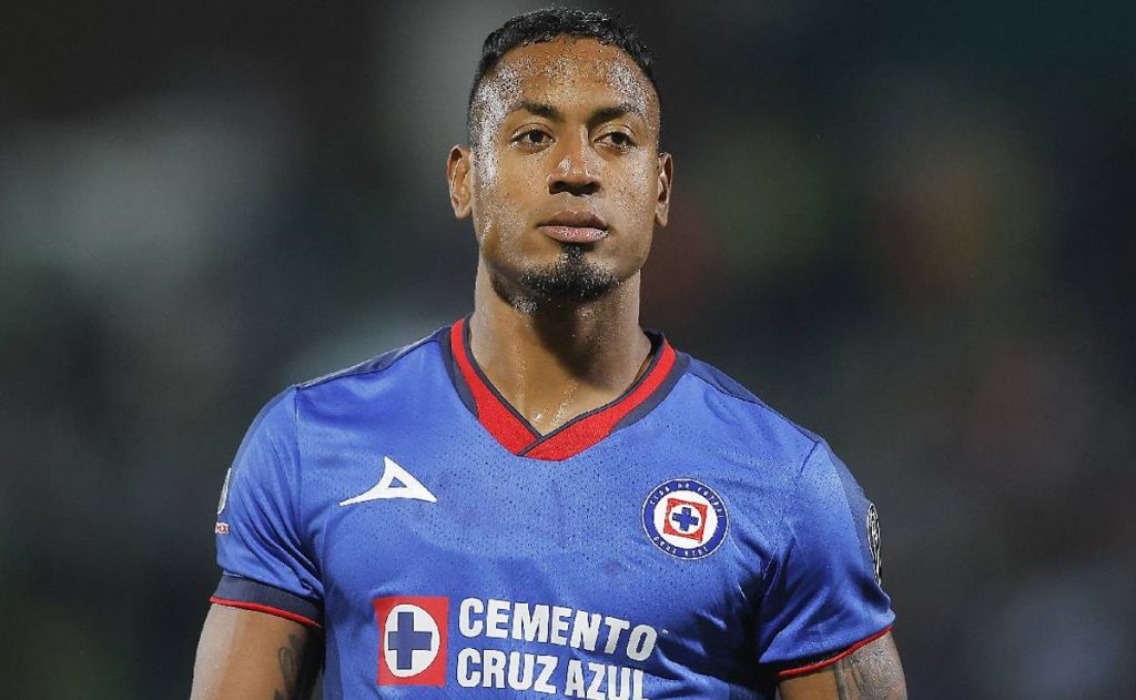 Cruz Azul define el futuro de Willer Ditta en pleno torneo Apertura 2024