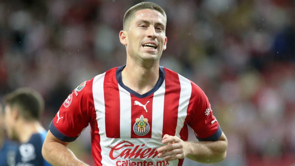 Chivas regresaría a tres jugadores para 2025 por esto - Juanfutbol