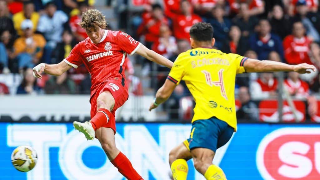 Marcel Ruiz marca autogol a favor del América - Juanfutbol