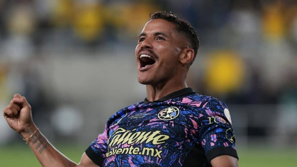 Jonathan Dos Santos: moda y fútbol, la combinación perfecta - Juanfutbol