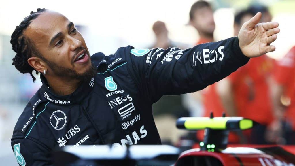 F1: Lewis Hamilton causa revuelo con inédita fotografía - Juanfutbol