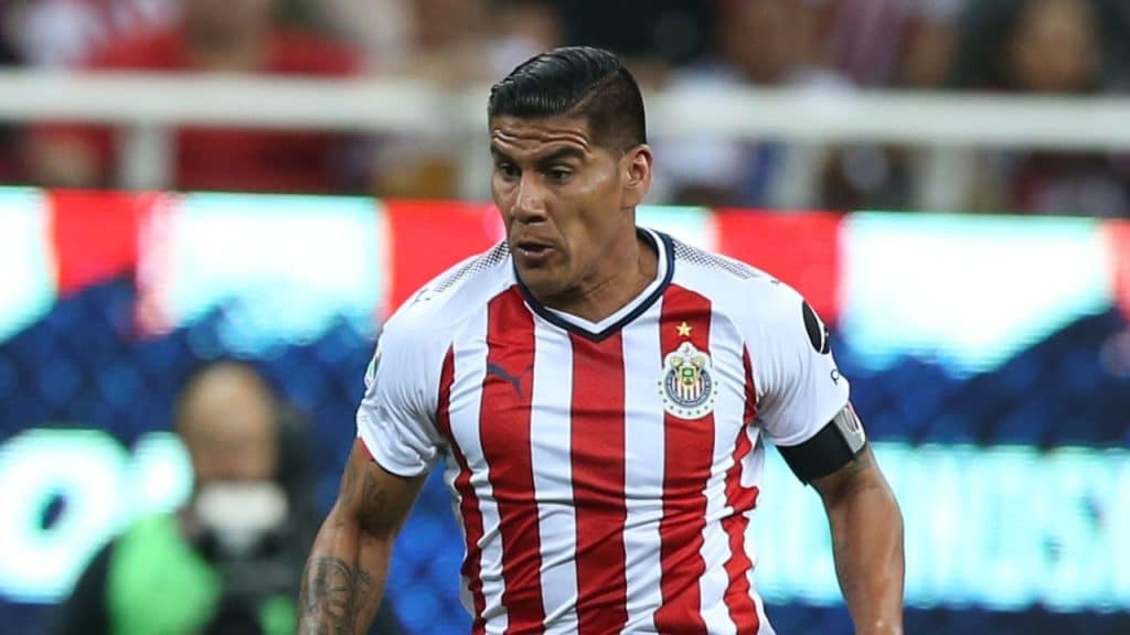 ¿Carlos Salcido vuelve a Chivas? - Juanfutbol