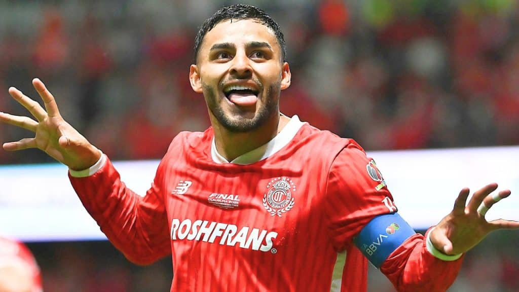 Alexis Vega estrena tatuaje tras ser campeón con Toluca