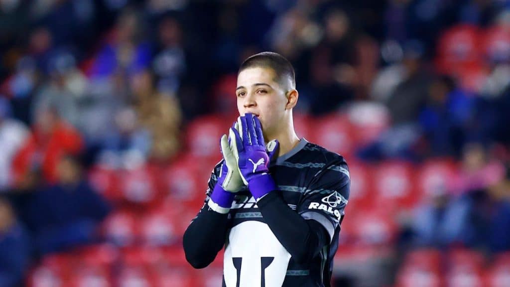 Pablo Lara, al quite por Navas en Pumas - Juanfutbol